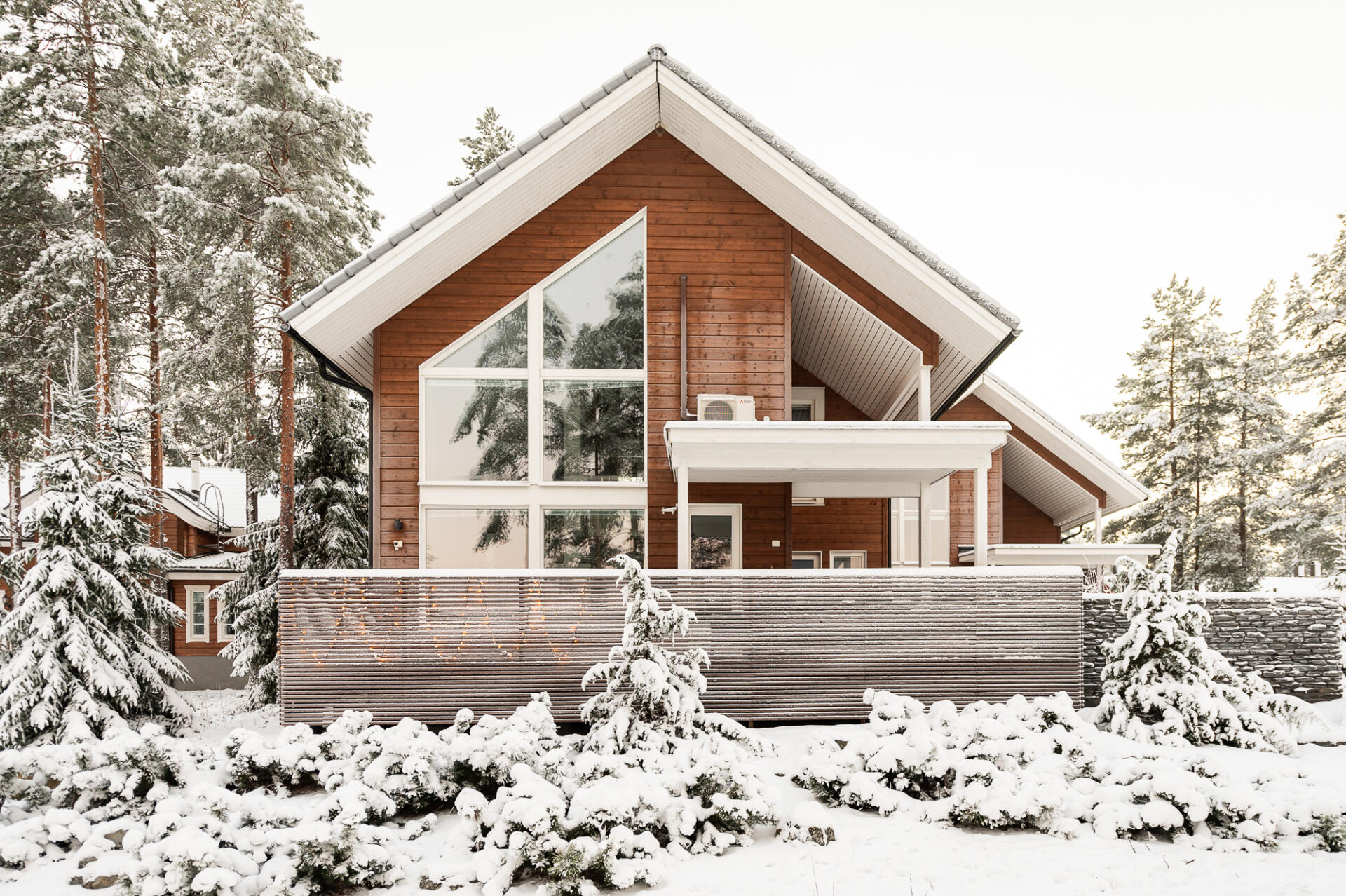 Linnanneito - Sappeen Aateli -huvilat - Toukola Villas